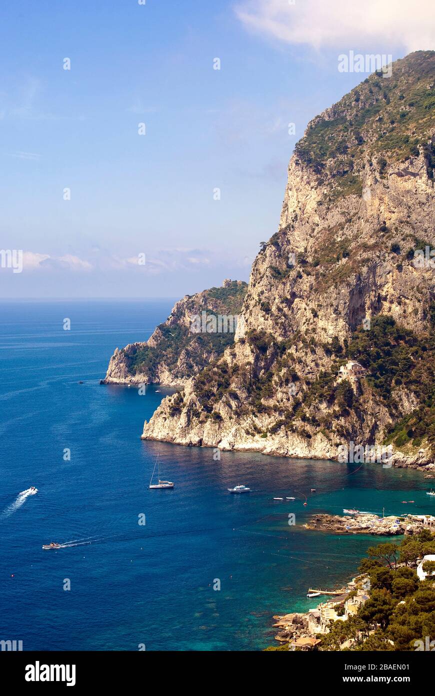 Capri bay hi-res stock photography and images - Alamy
