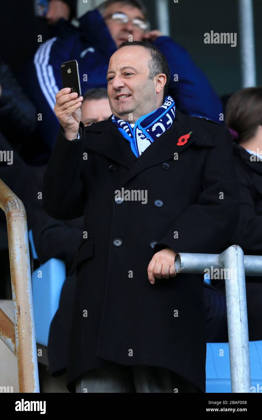 Arlesey Town chairman Manny Cohen in the stands Stock Photo - Alamy