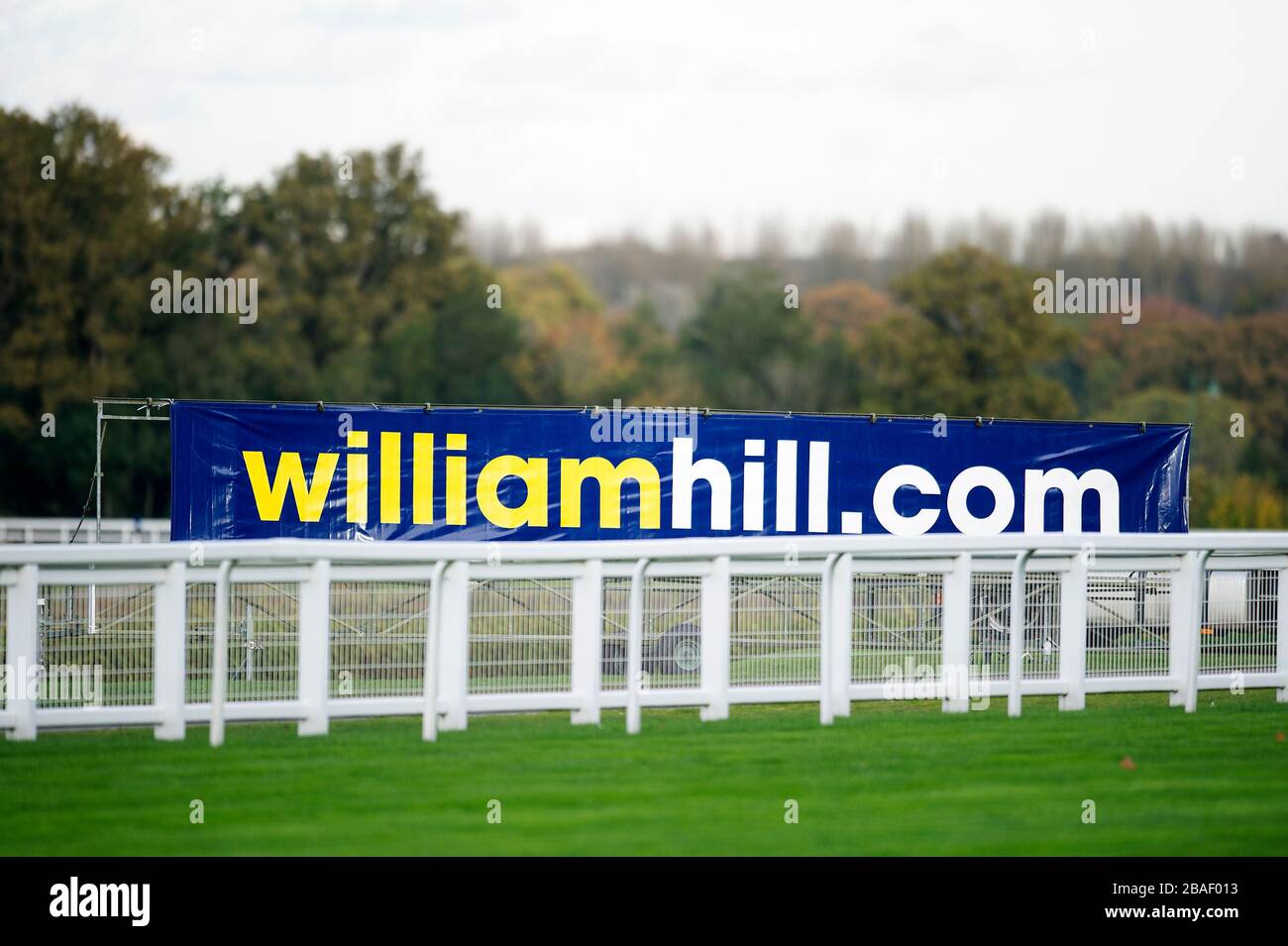 William hill signage at ascot hi-res stock photography and images - Alamy