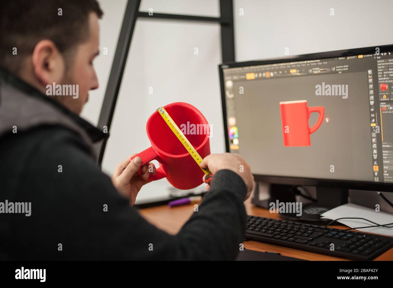 Animator drawing hi-res stock photography and images - Alamy