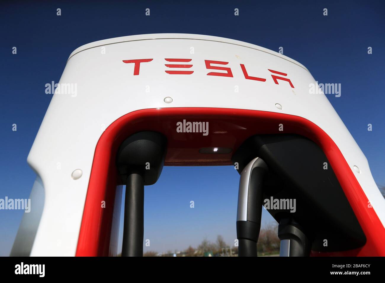 Charging port hi-res stock photography and images - Alamy