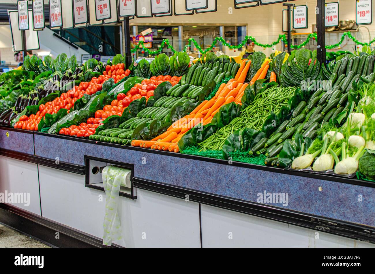 Vegetable stall display of tomatoes hi-res stock photography and images ...