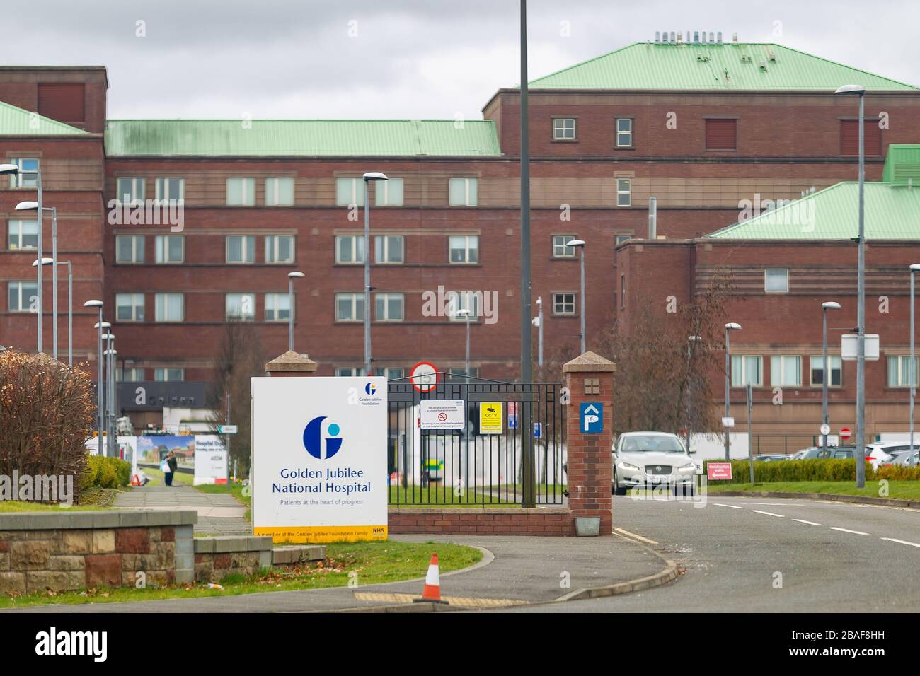 Golden jubilee hospital hi-res stock photography and images - Alamy