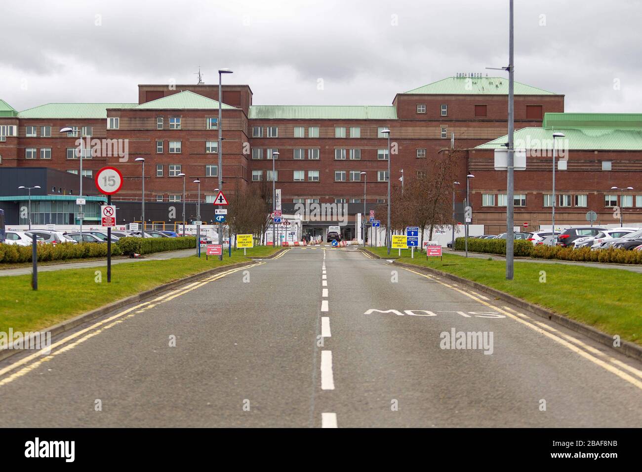 Glasgow hospital nurses hi-res stock photography and images - Alamy