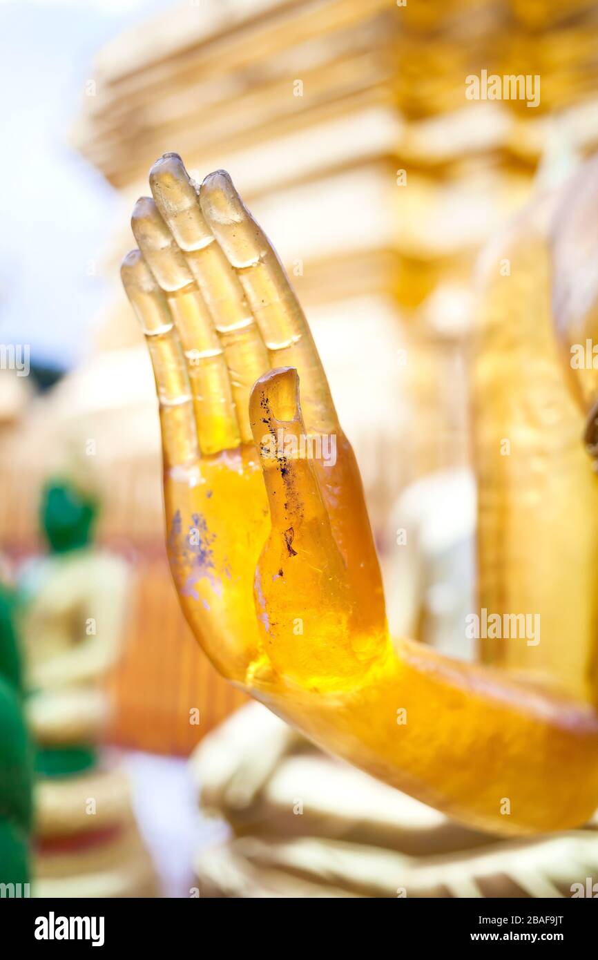 Statue thai hi-res stock photography and images - Alamy