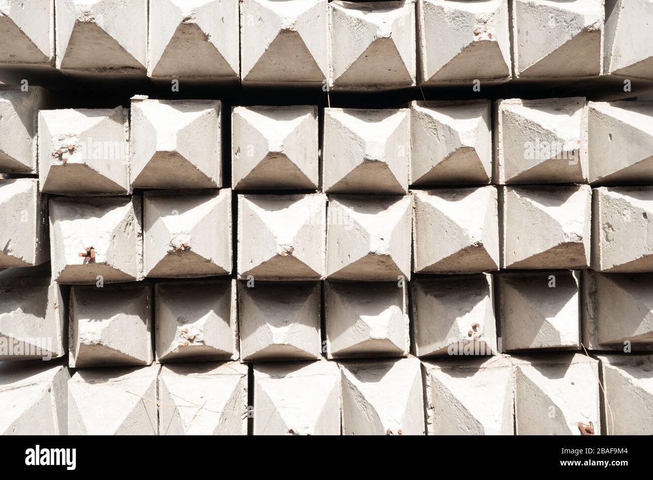 Concrete pilings hi-res stock photography and images - Alamy