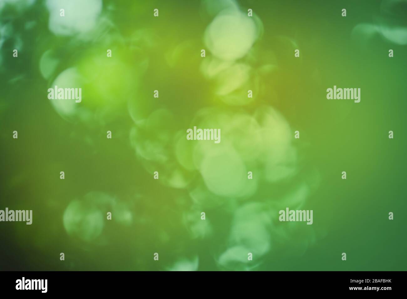 Empty blurred city park background. Green blurred background. Natural ...