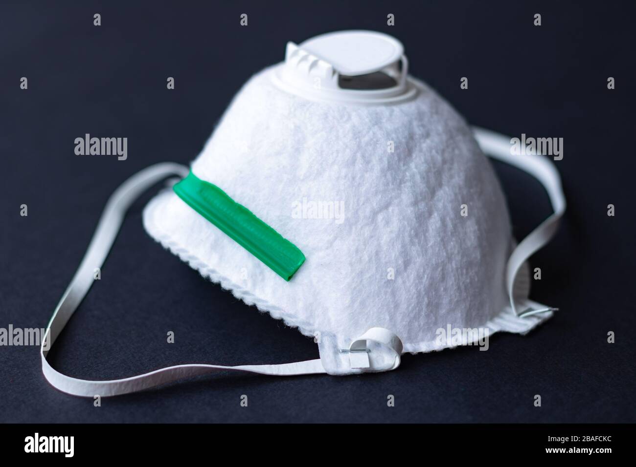 White face mask hi-res stock photography and images - Alamy