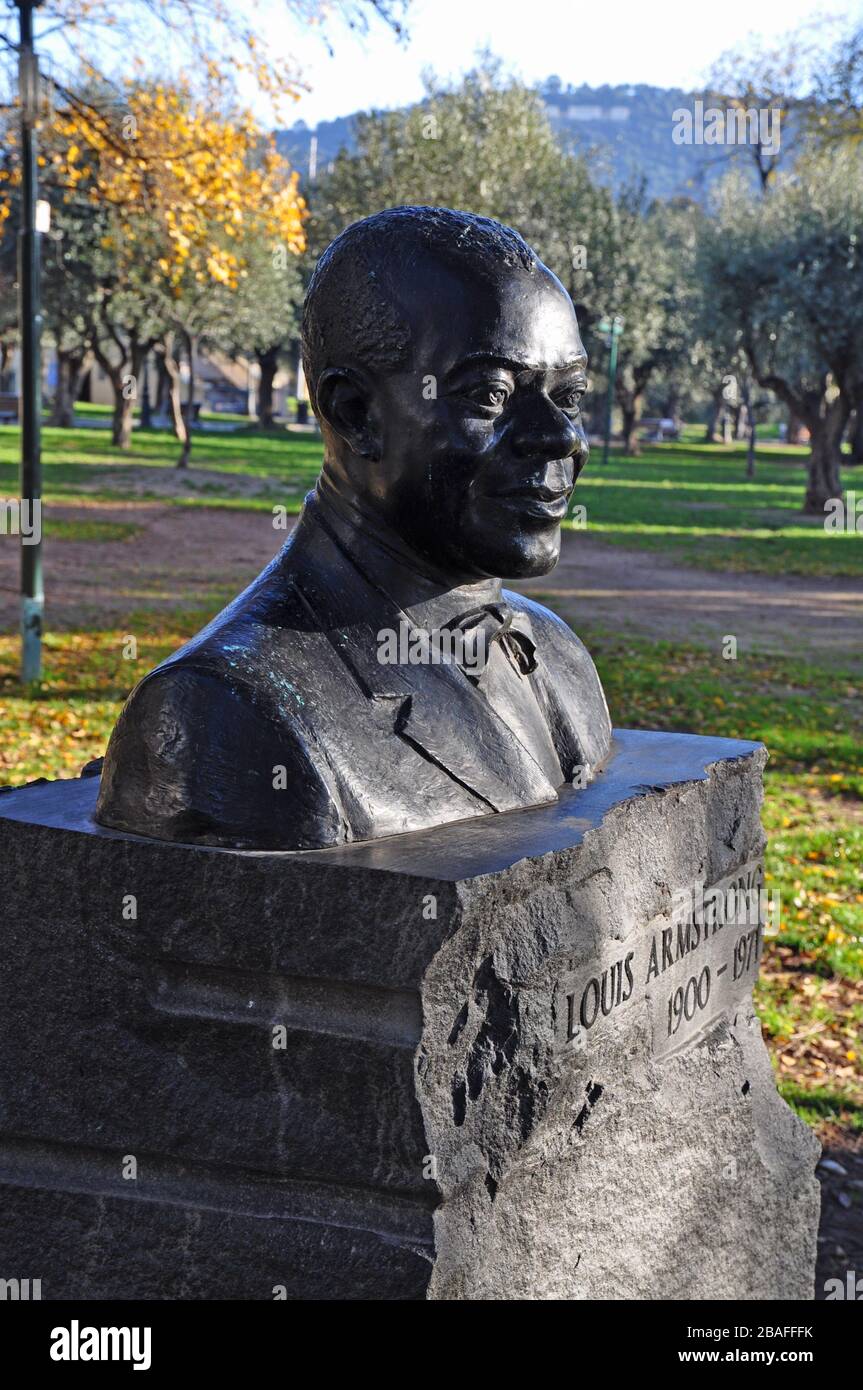 Bust of Louis Amstrong in Nice Cimiez Stock Photo - Alamy