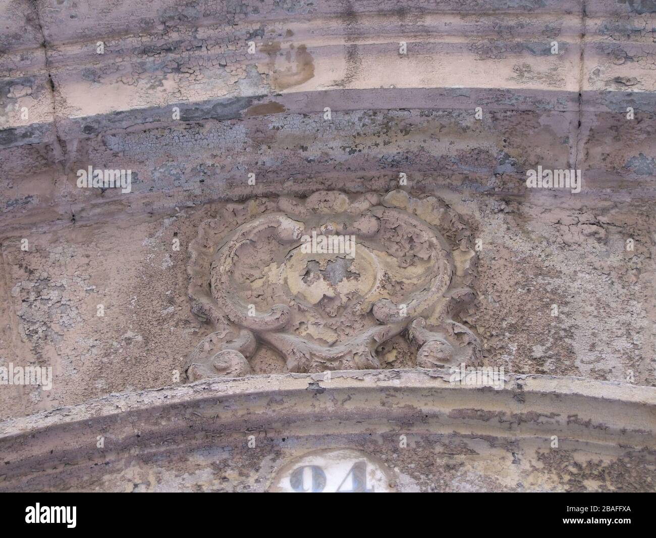 Door keystone hi-res stock photography and images - Alamy