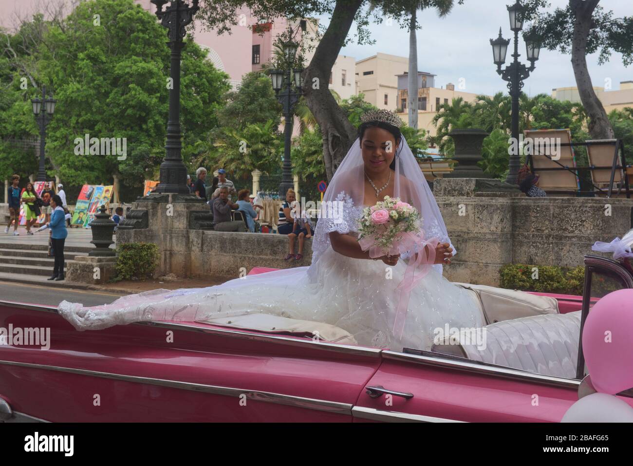 Wedding Cuba High Resolution Stock Photography and Images - Alamy