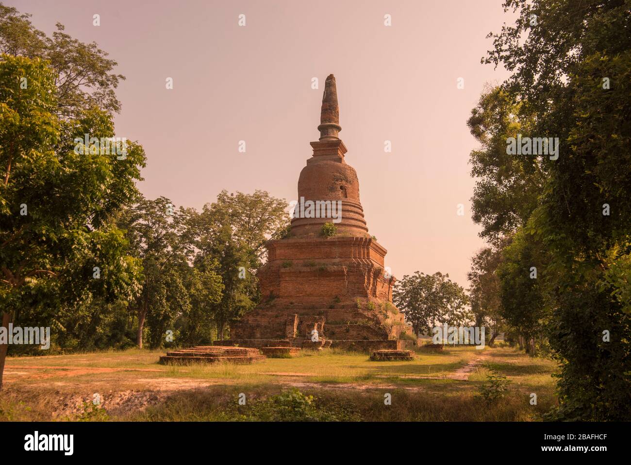 Ton chan temple hi-res stock photography and images - Alamy