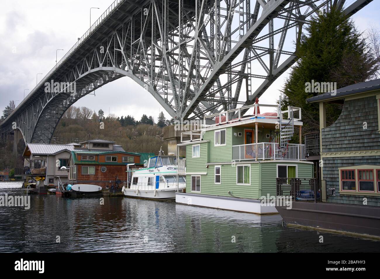 Aurora bridge hi-res stock photography and images - Alamy