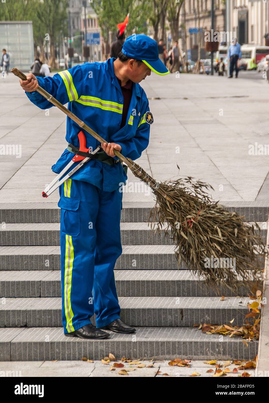 China shanghai street sweeper hi-res stock photography and images - Alamy