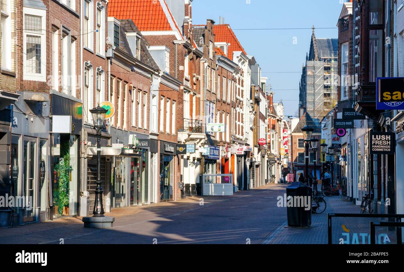 Shopping street in the netherlands hi-res stock photography and images ...