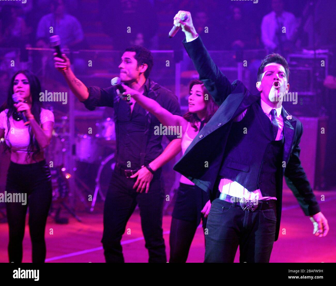 Yahir Othón Parra durante su concierto en el palenque de la Feria de ...