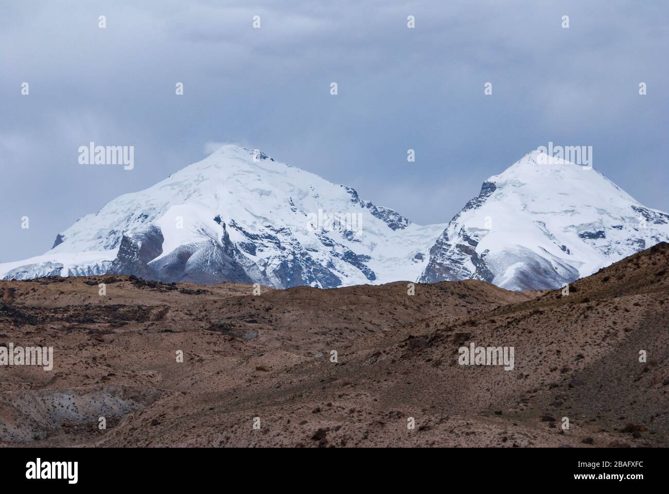 Xinjiang uyghur border hi-res stock photography and images - Alamy