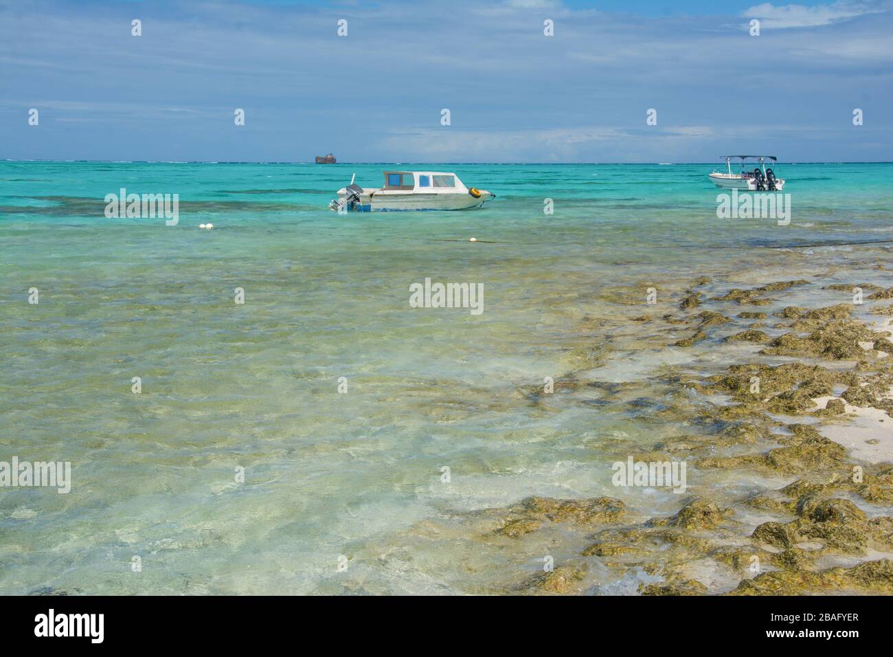 Seven colors sea hi-res stock photography and images - Alamy