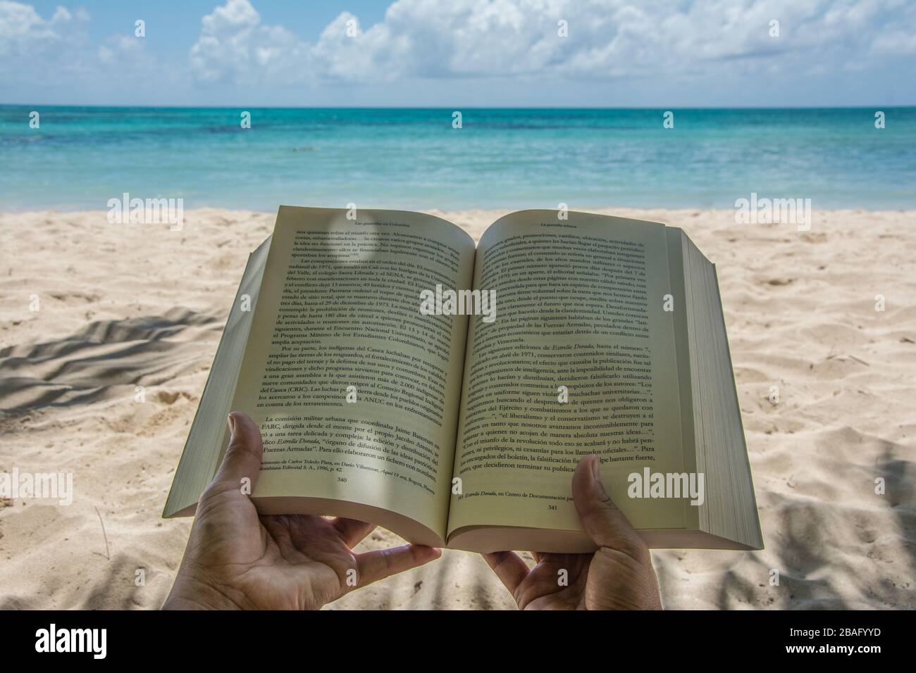 Seascape for book hi-res stock photography and images - Alamy