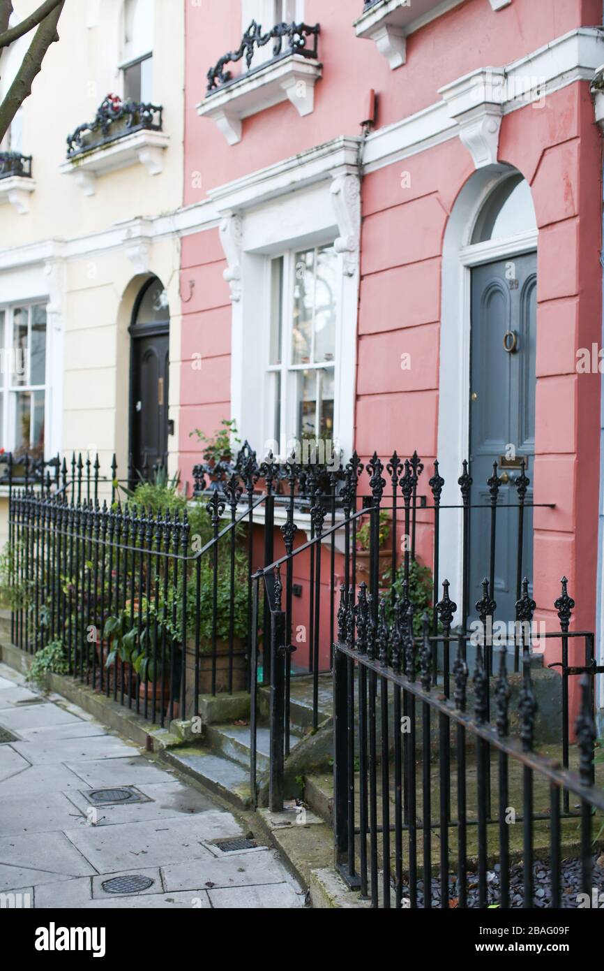 House terraced victorian hi-res stock photography and images - Alamy