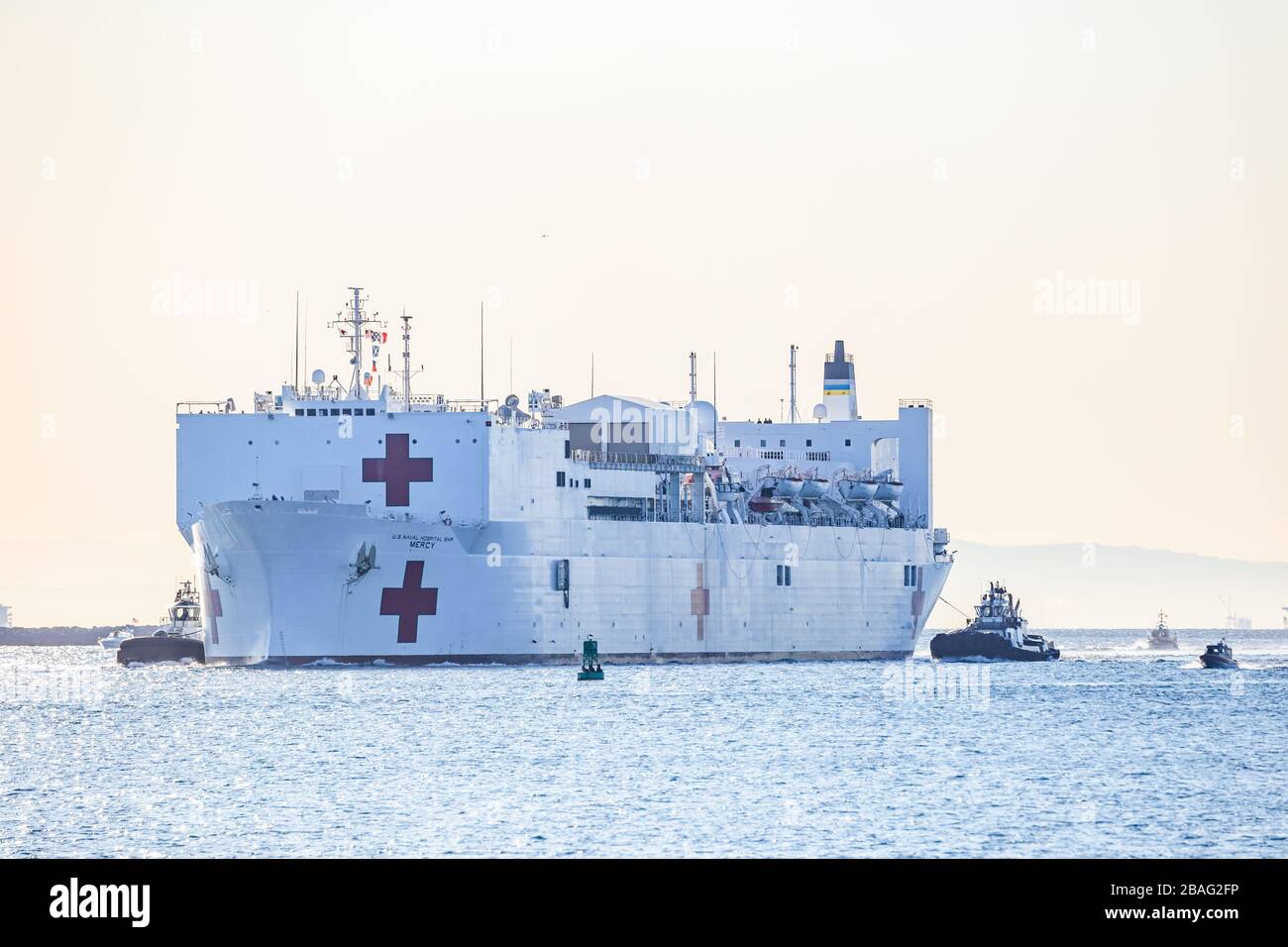 USNS Mercy navy hospital ship arrives at Port of Los Angeles in San ...