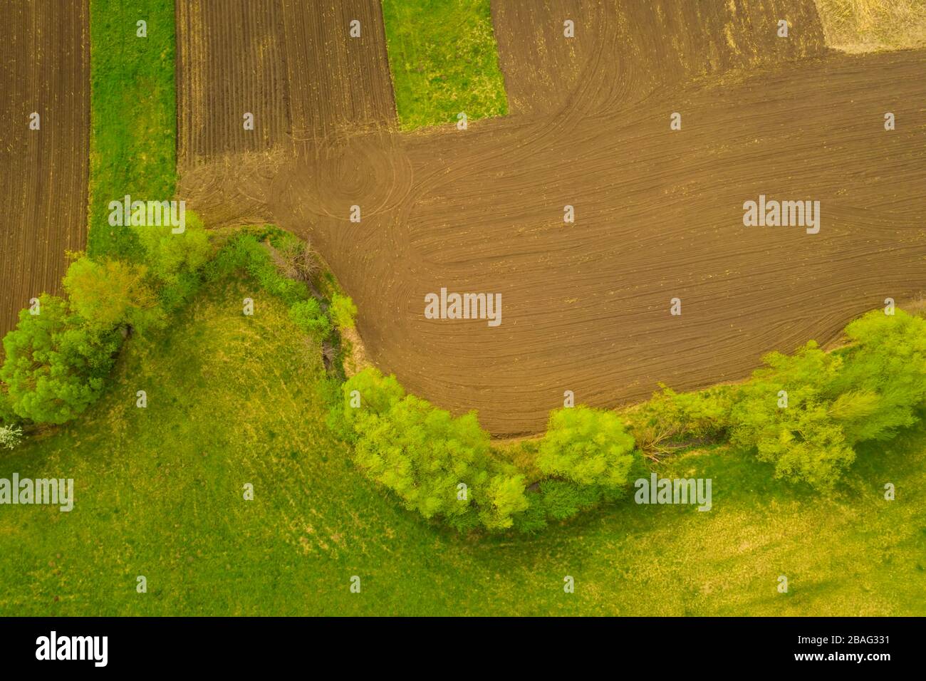 Aerial flying above wide river hi-res stock photography and images - Alamy