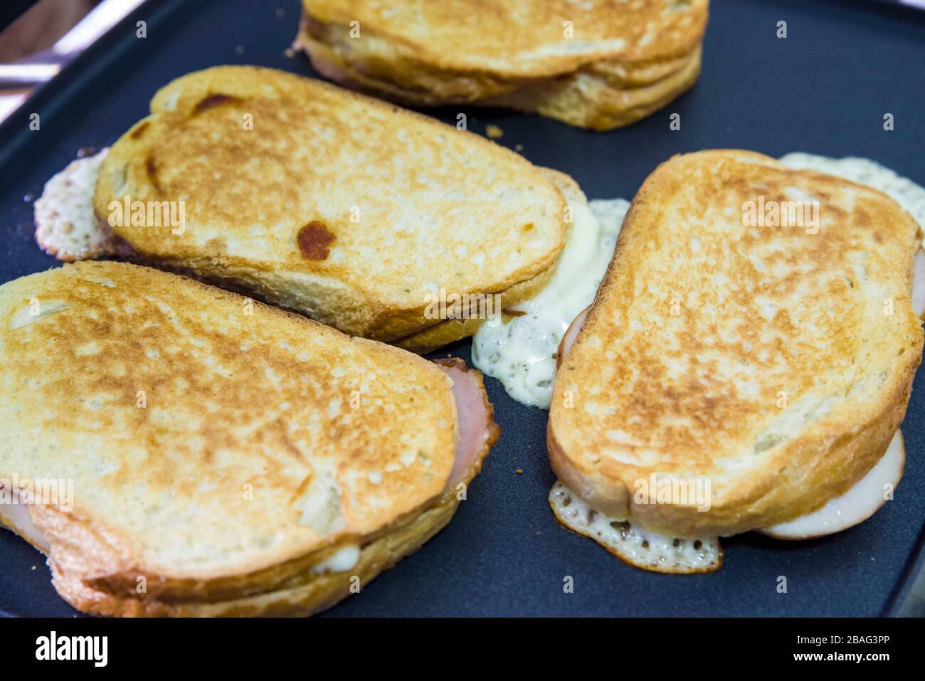 Toasted sandwich machine hi-res stock photography and images - Alamy