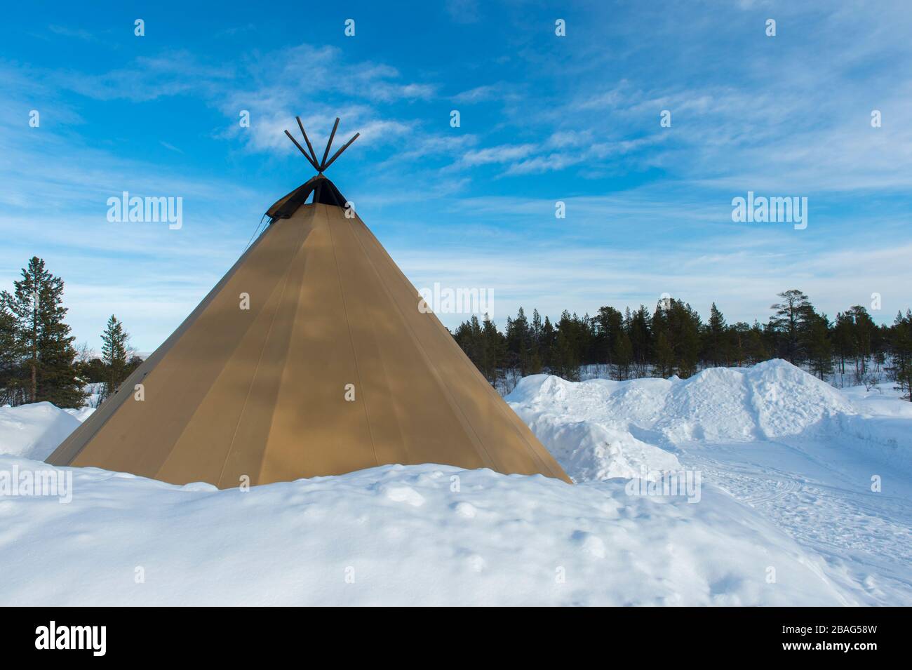 Tent of sami people hi-res stock photography and images - Alamy