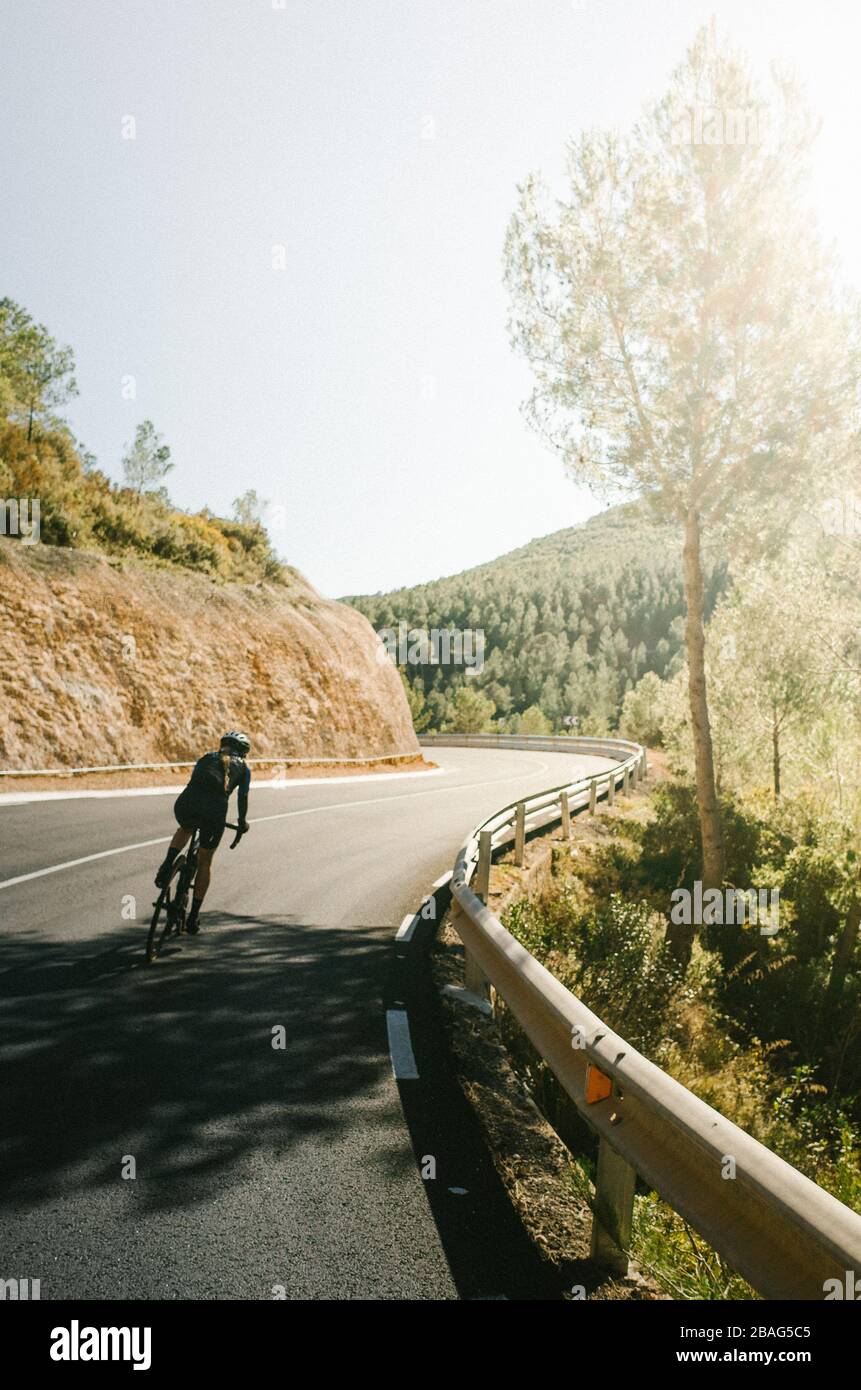 Silhouette bike corner hi-res stock photography and images - Alamy