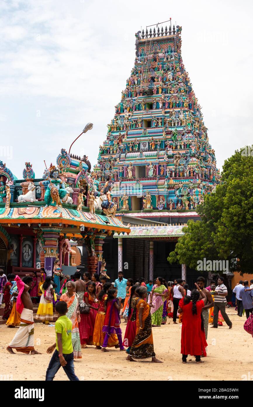 Naga pooshani amman kovil temple hi-res stock photography and images ...