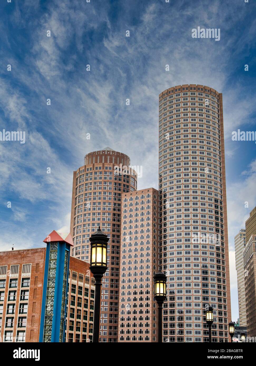 Glass corporate buildings hi-res stock photography and images - Alamy