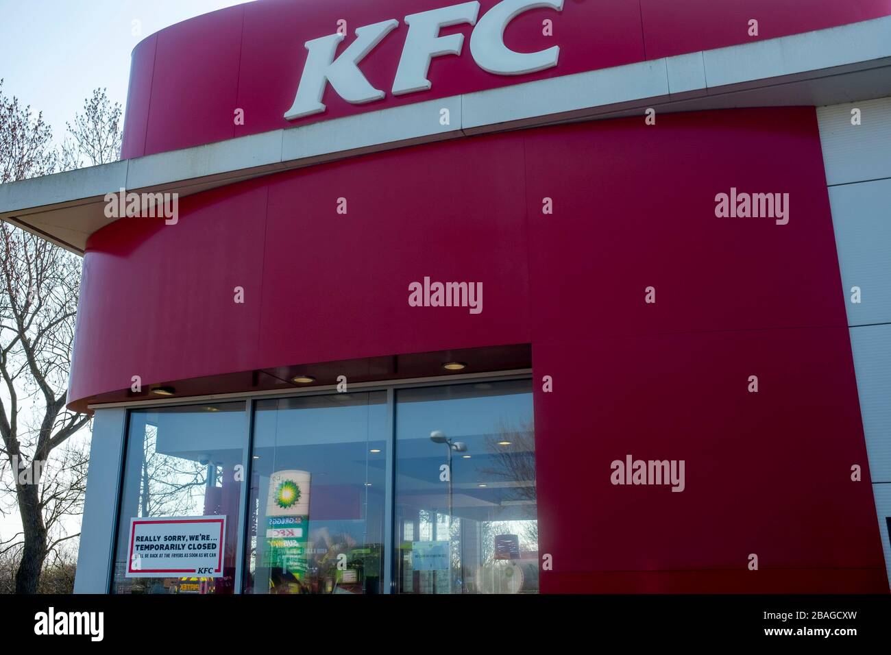 Durham, UK. 26th March 2020. KFC is forced to close as the country goes ...