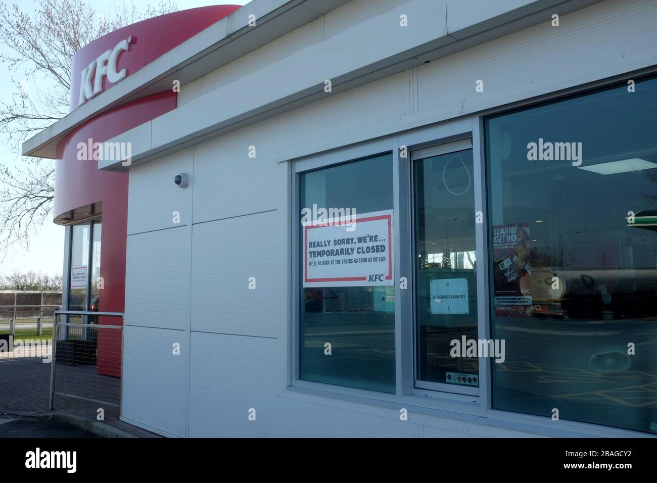 Kfc drive through uk hi-res stock photography and images - Alamy