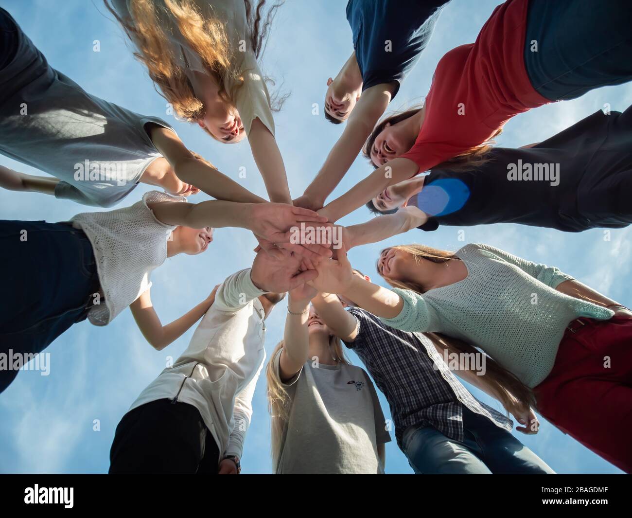 Gang hand sign hi-res stock photography and images - Alamy