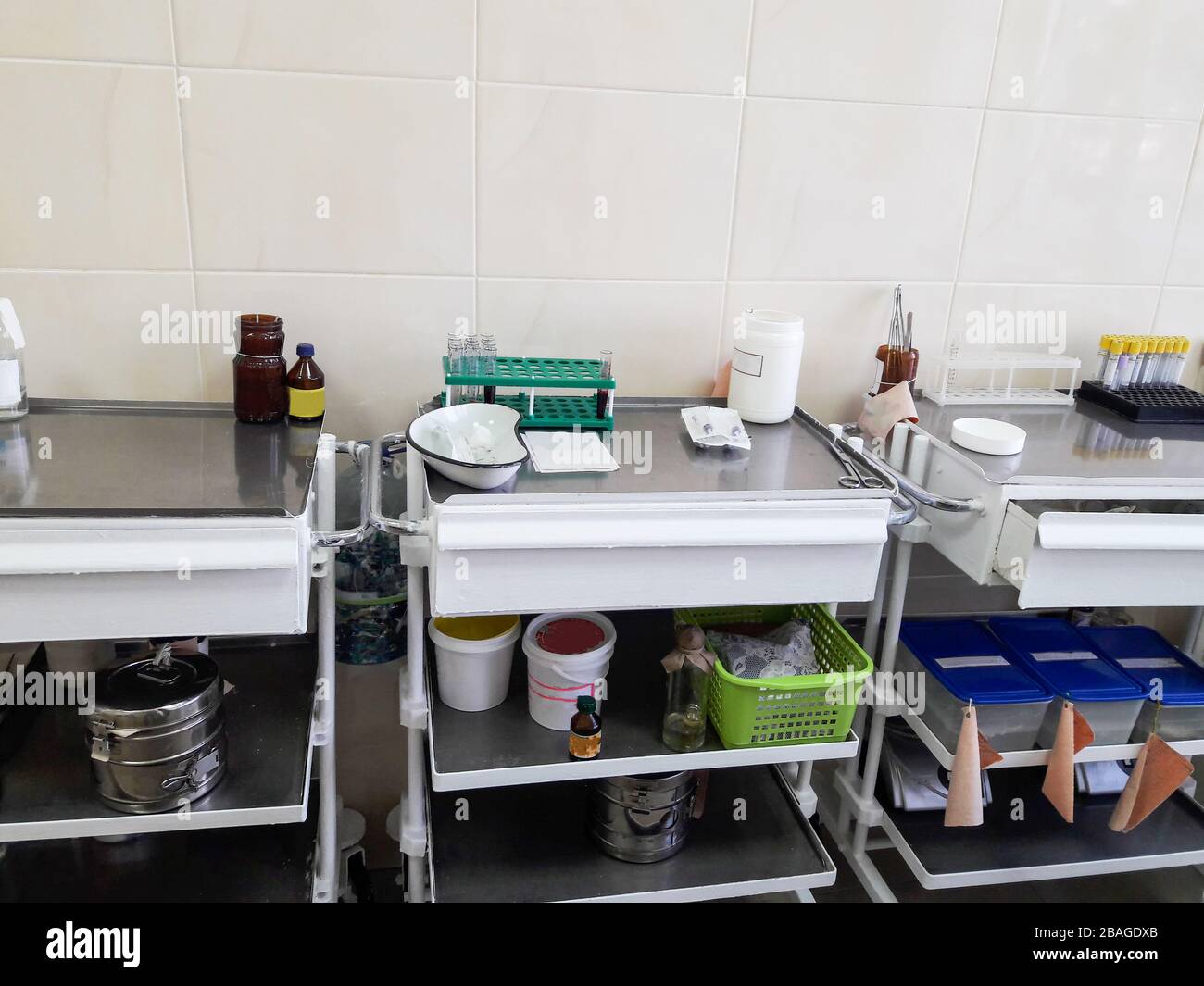 Vaccine development hi-res stock photography and images - Alamy