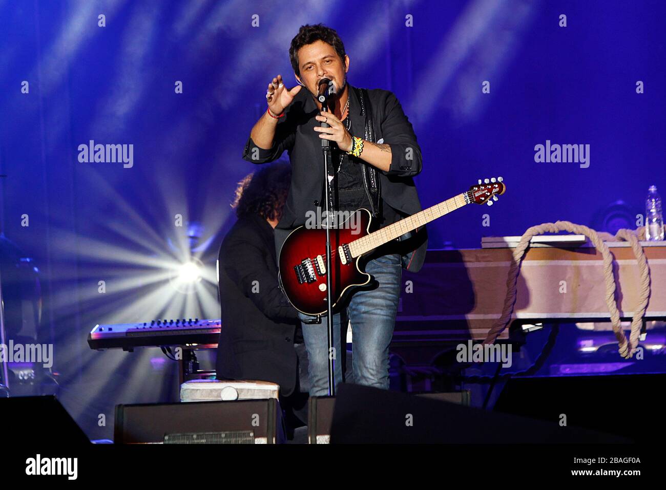 CANCUN, QUINTANA ROO, MEXICO., October 15th, 2012. - The Spanish singer ...