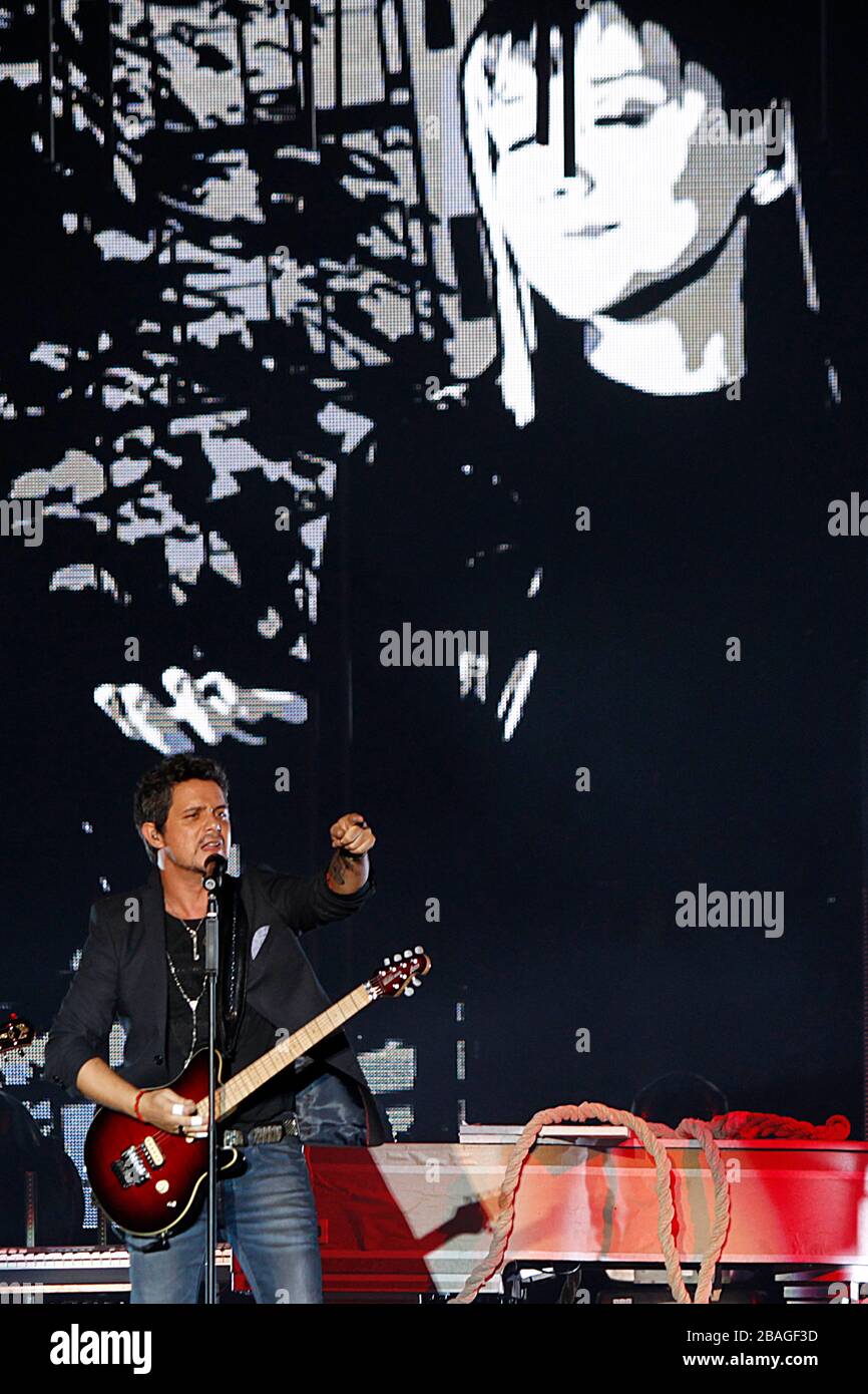 CANCUN, QUINTANA ROO, MEXICO., October 15th, 2012. - The Spanish singer ...