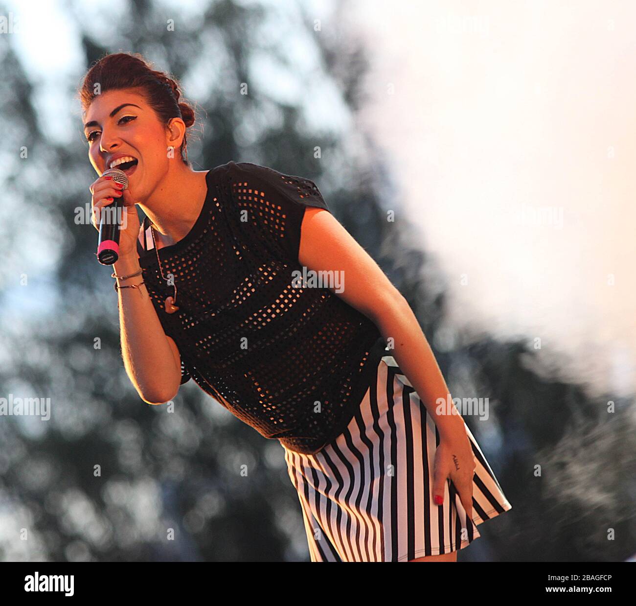 Presentacion musical hi-res stock photography and images - Alamy