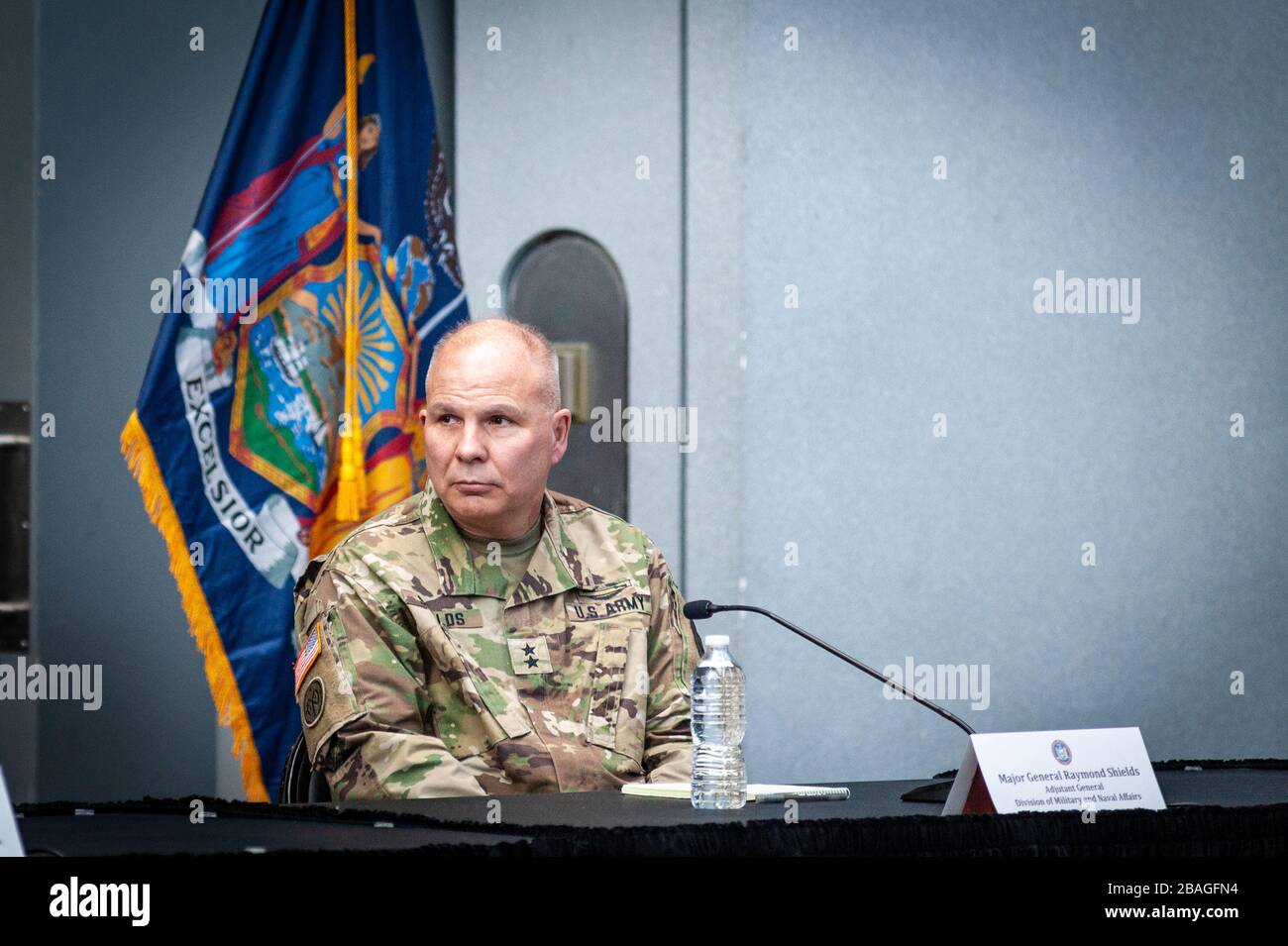 Major general raymond shields hi-res stock photography and images - Alamy