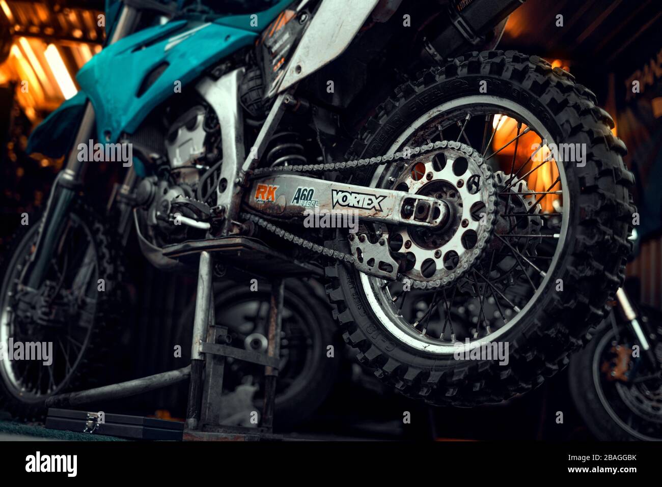 Wishbone suspension hi-res stock photography and images - Alamy