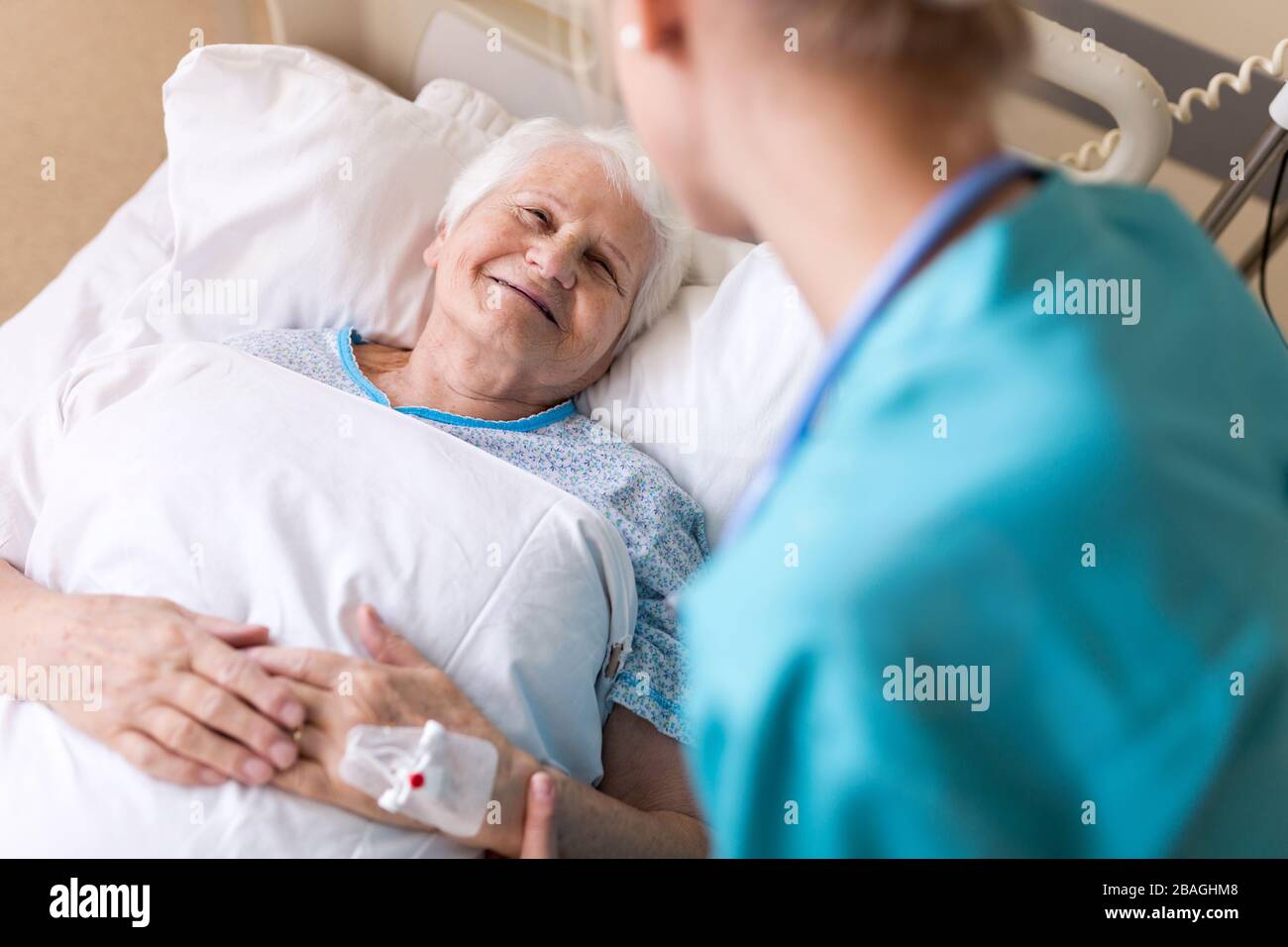 Elderly hospital patient grey hi-res stock photography and images - Alamy