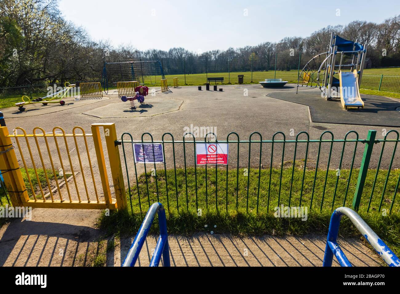 No entry disease precautions sign hi-res stock photography and images ...