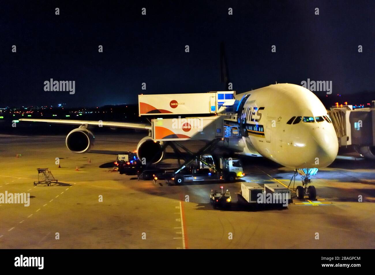 Airbus A380 Night High Resolution Stock Photography and Images - Alamy
