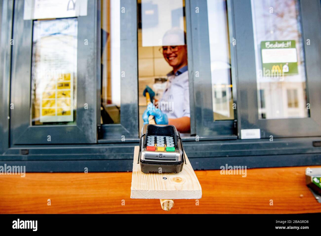 Mcdonald's restaurant order counter hi-res stock photography and images ...