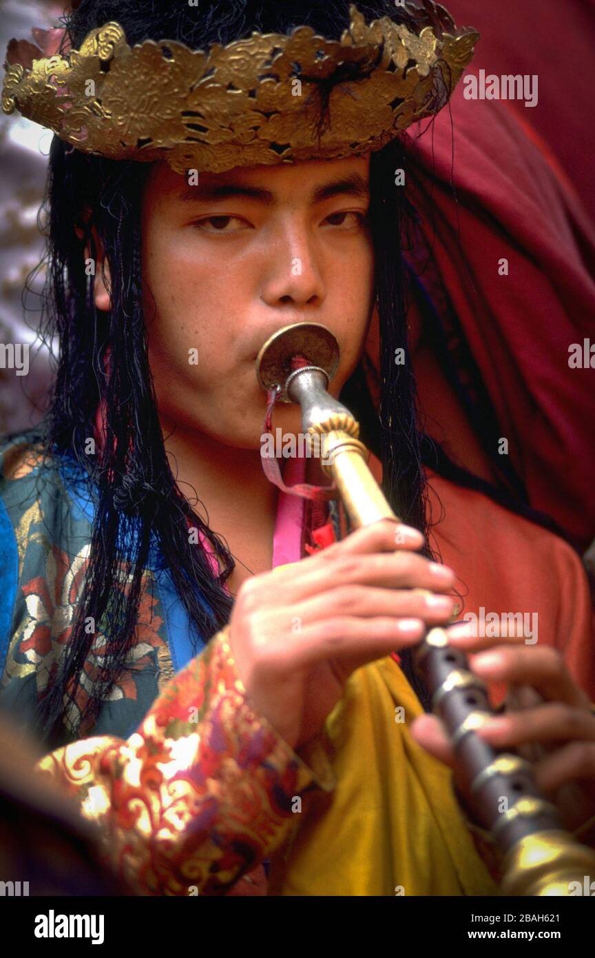 Oboe flute hi-res stock photography and images - Alamy