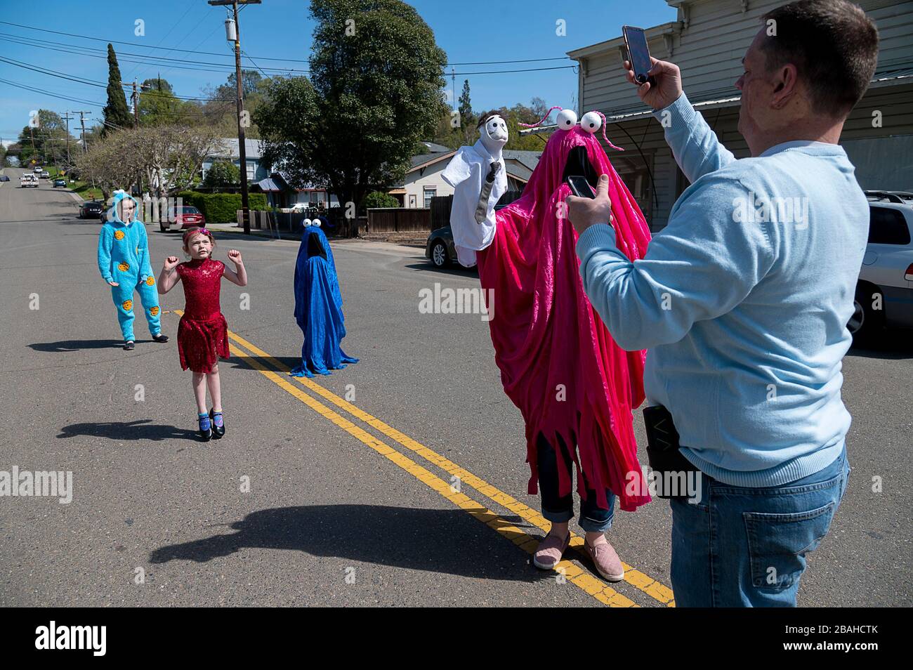 Ione, CA, USA. 27th Mar, 2020. The Harmon family father, Russ, mom ...