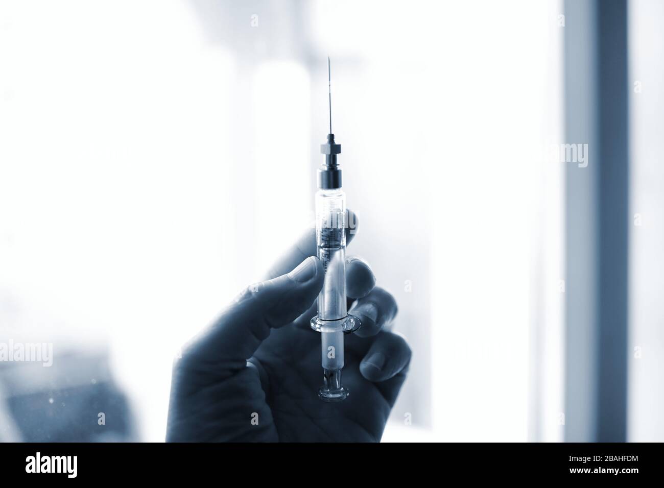 Close up syringe in nurse hi-res stock photography and images - Alamy