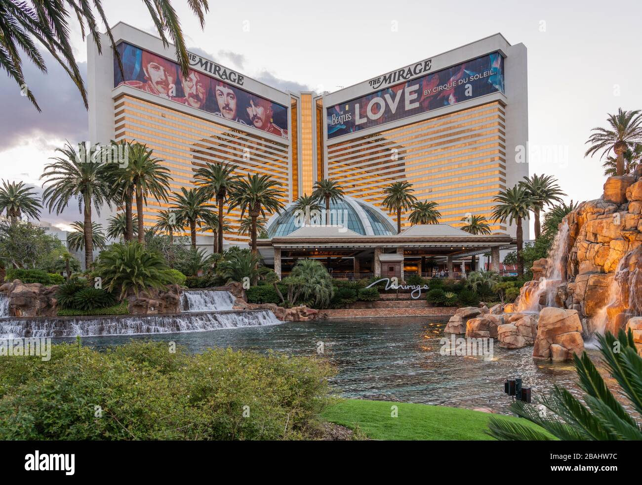 Complex mirage hi-res stock photography and images - Alamy