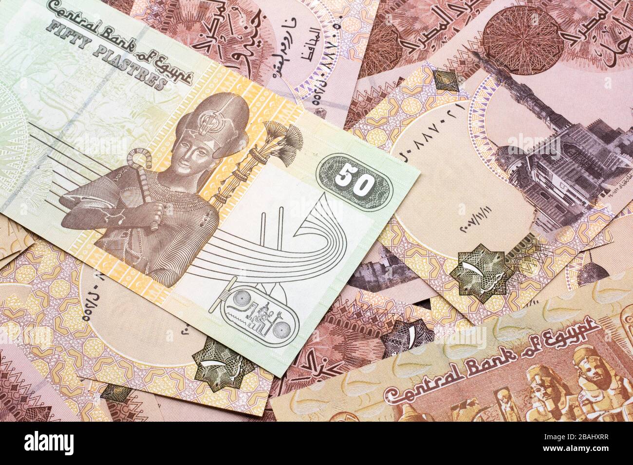 Egypt coins notes hi-res stock photography and images - Alamy