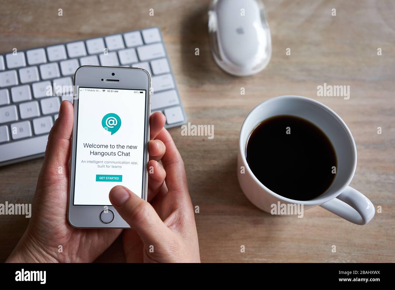Hangouts chat hi-res stock photography and images - Alamy